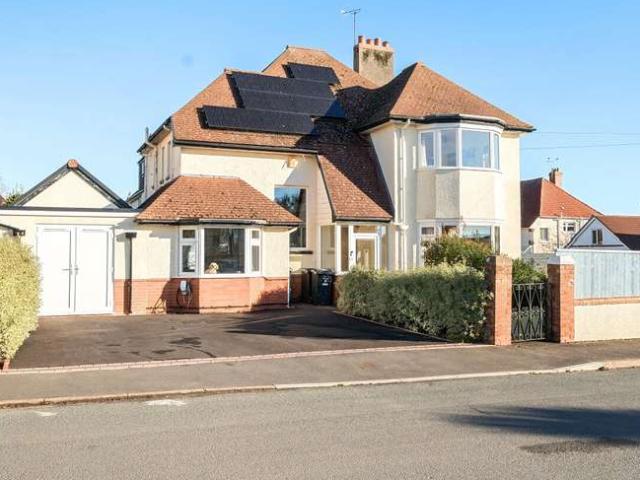 5 Bedroom Property