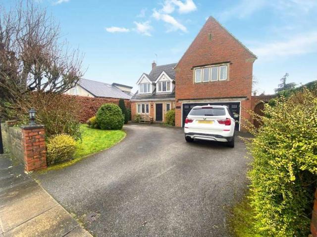 5 Bedroom Property