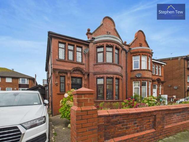 5 Bedroom Property