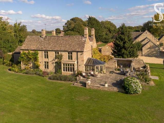 5 Bedroom Property