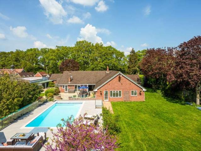 5 Bedroom Property