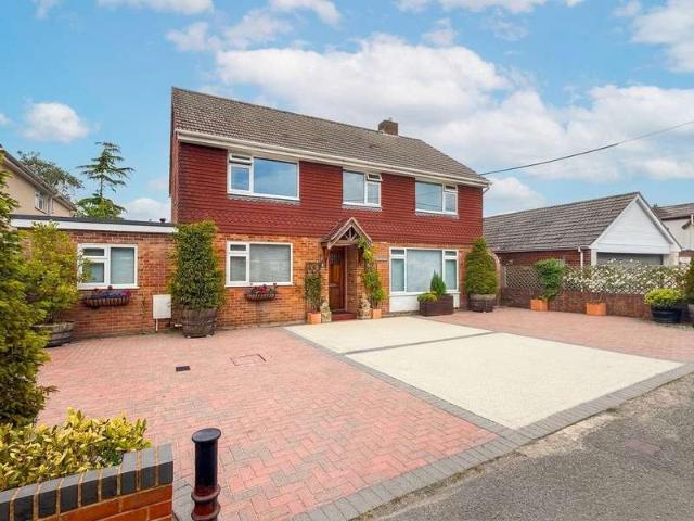 5 Bedroom Property