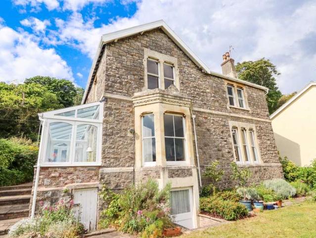 5 Bedroom Property