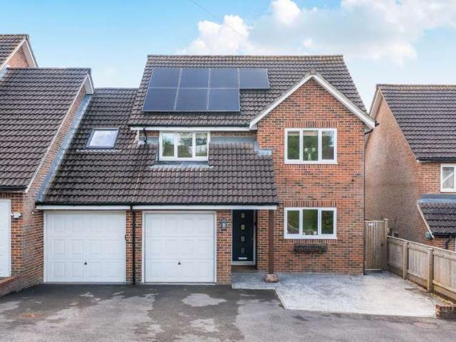 5 Bedroom Property