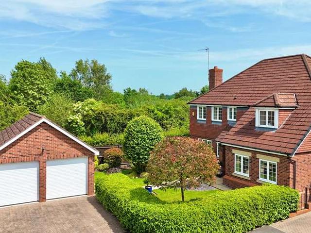 5 Bedroom Property