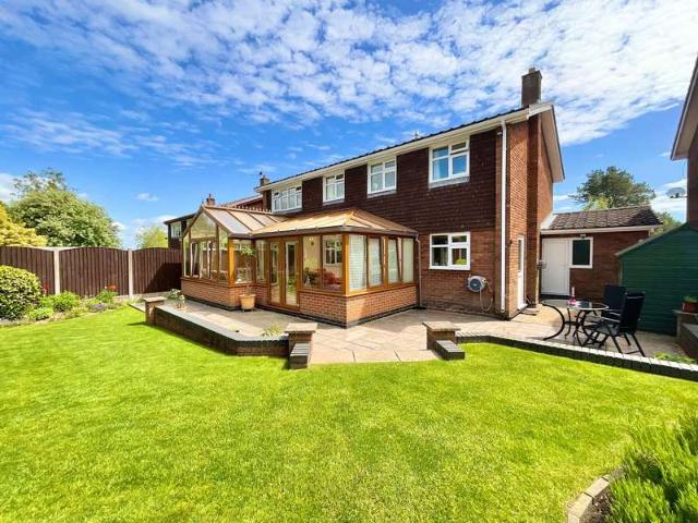 5 Bedroom Property