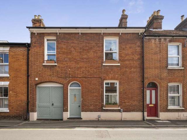 5 Bedroom Property