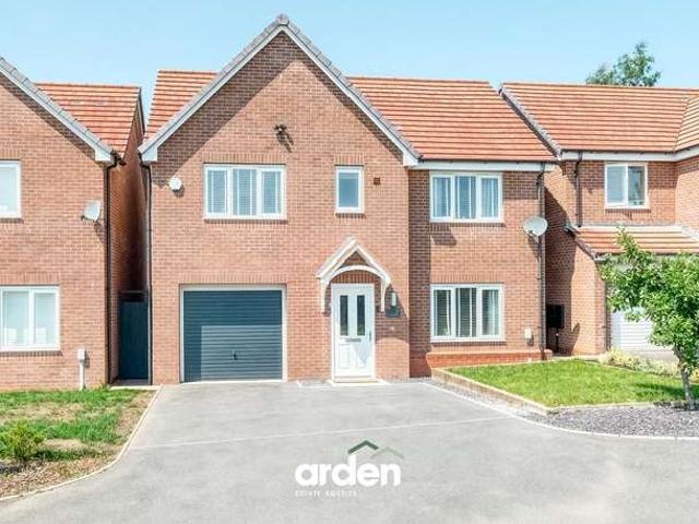 5 Bedroom Property