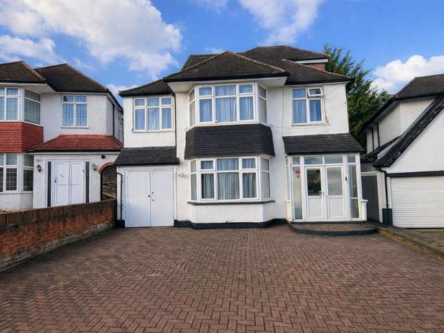 5 Bedroom Property