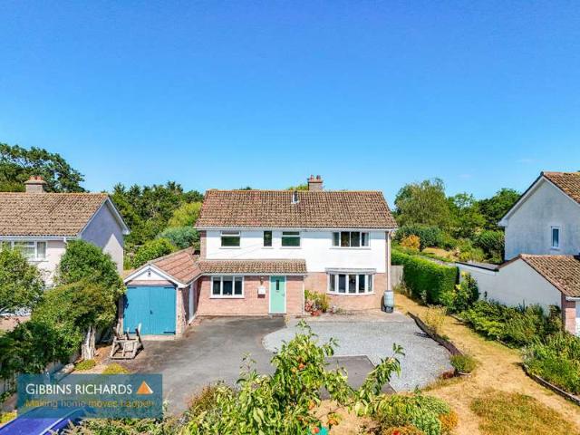 5 Bedroom Property