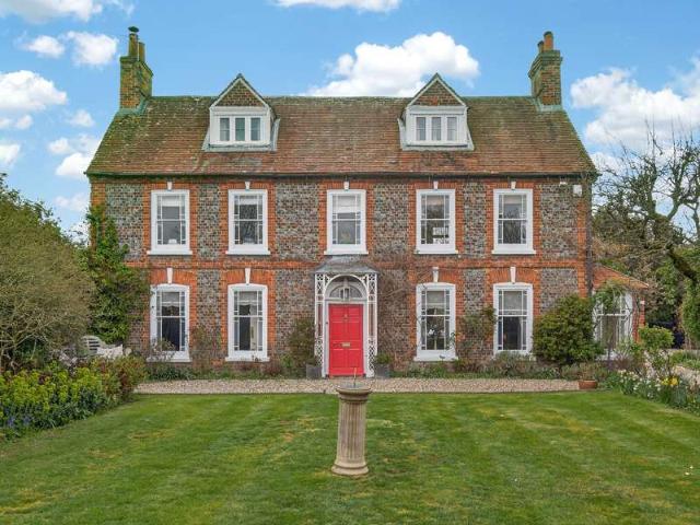 5 Bedroom Property