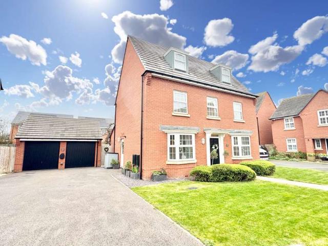 5 Bedroom Property