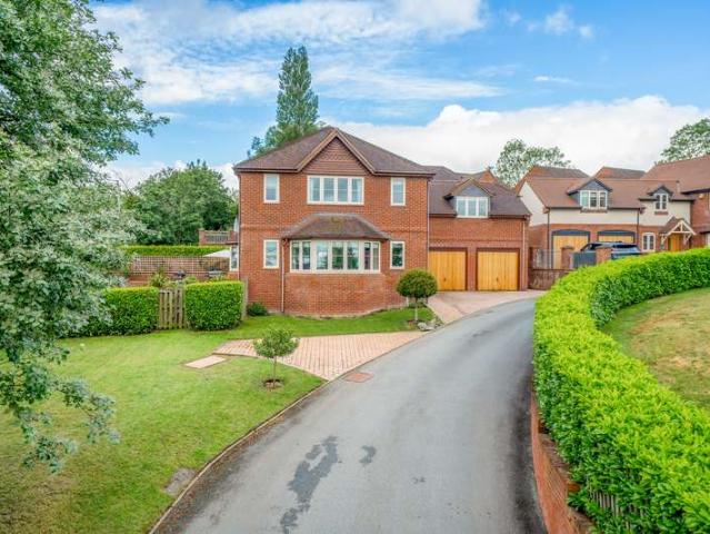 5 Bedroom Property