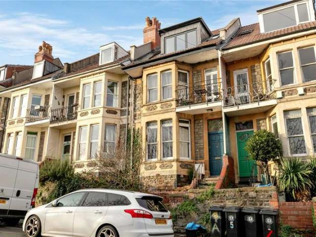 5 Bedroom Property