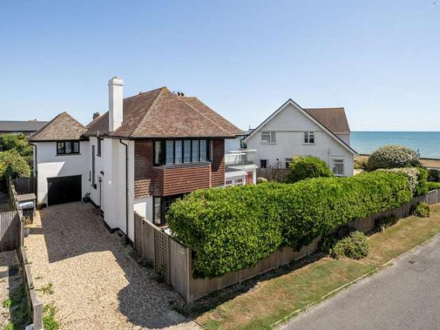 5 Bedroom Property