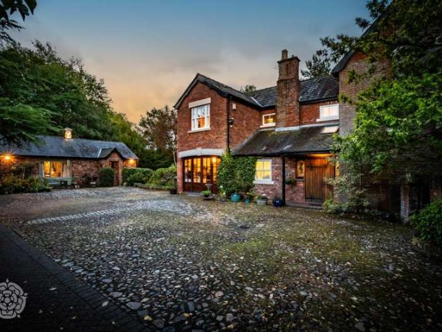 5 Bedroom Property