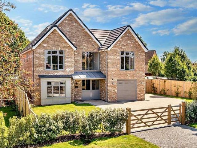 5 Bedroom Property