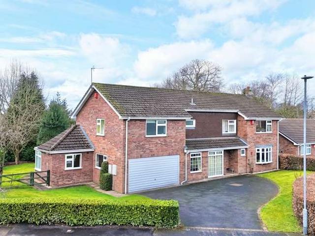 5 Bedroom Property