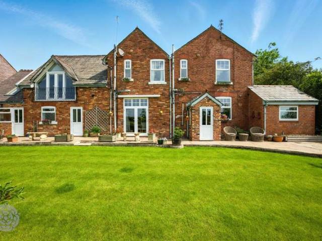 5 Bedroom Property