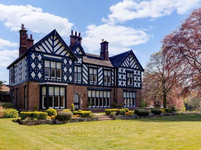 6 Bedroom Property