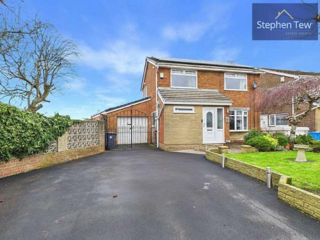 5 Bedroom Property