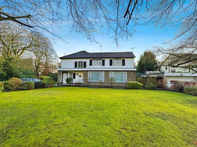 5 Bedroom Property