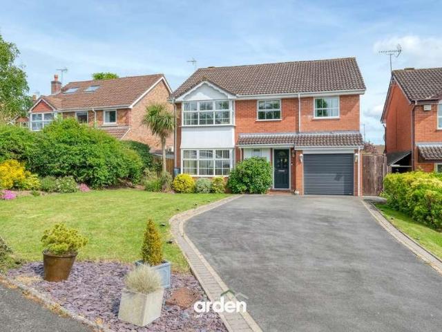 5 Bedroom Property