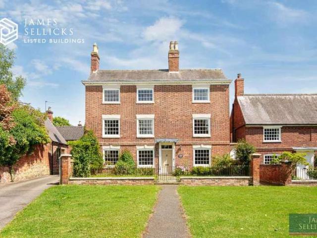 5 Bedroom Property