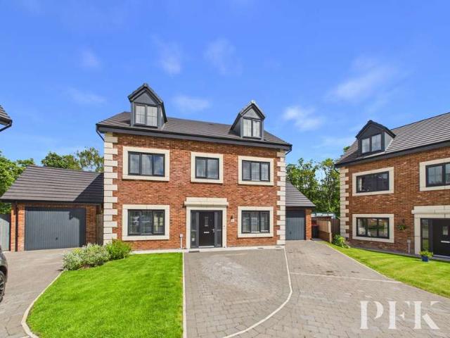5 Bedroom Property