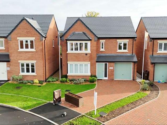 5 Bedroom Property