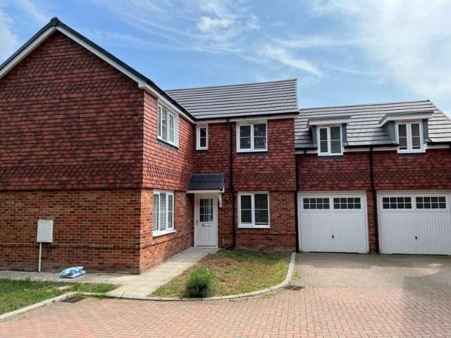5 Bedroom Property