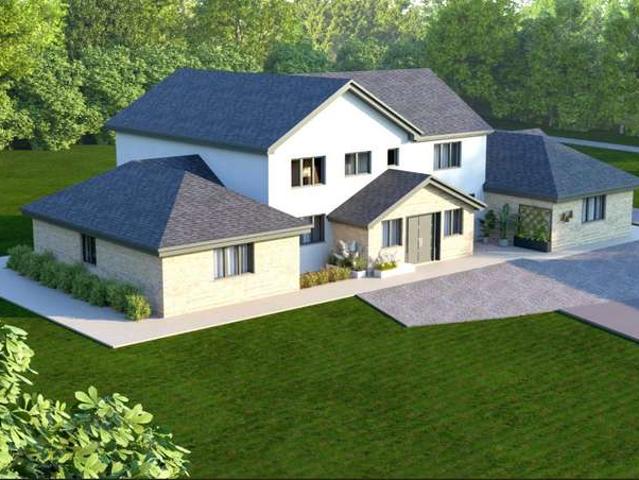 5 Bedroom Property