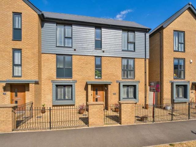 5 Bedroom Property