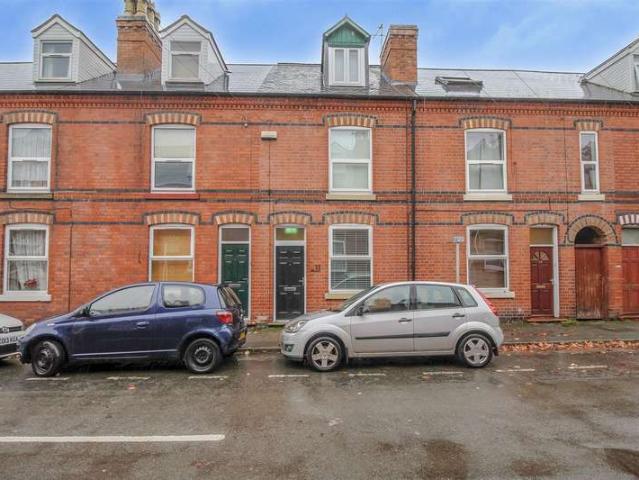 5 Bedroom Property
