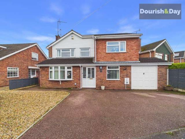 5 Bedroom Property
