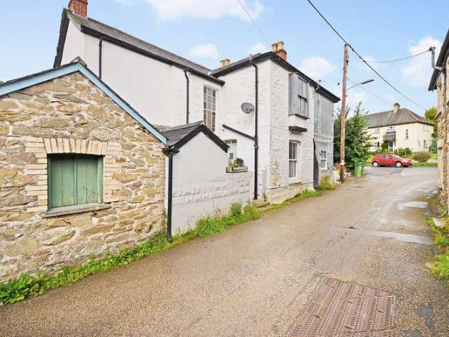 5 Bedroom Property