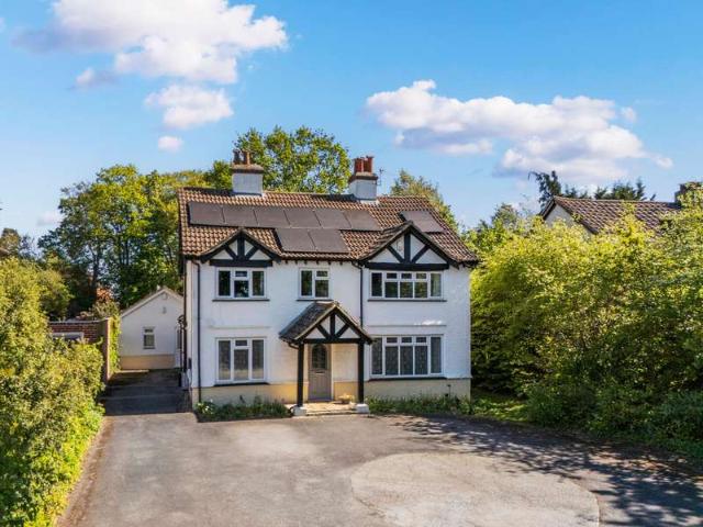 5 Bedroom Property
