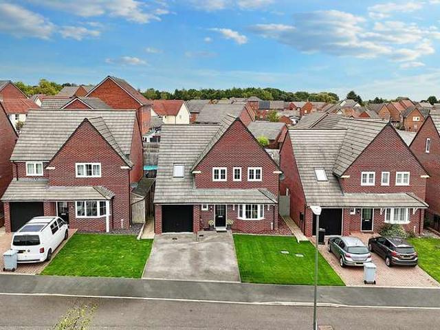 5 Bedroom Property