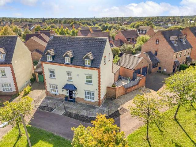5 Bedroom Property