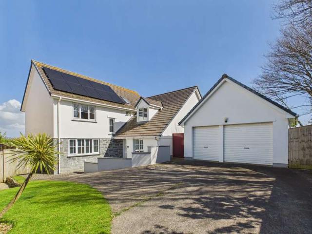 5 Bedroom Property