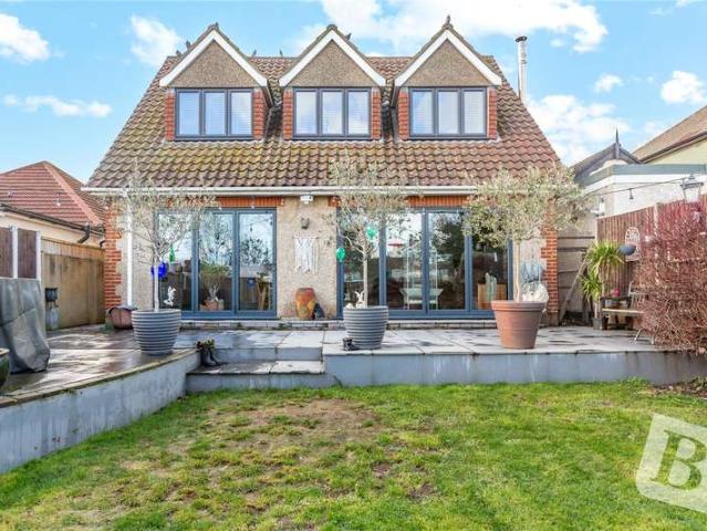 5 Bedroom Property