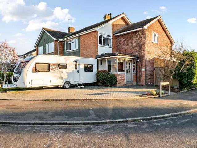 5 Bedroom Property