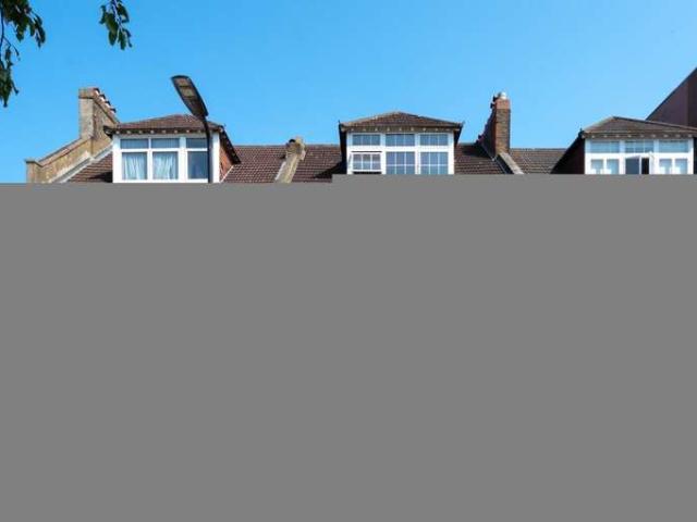 5 Bedroom Property