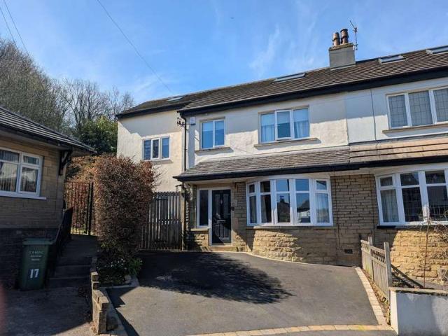 5 Bedroom Property