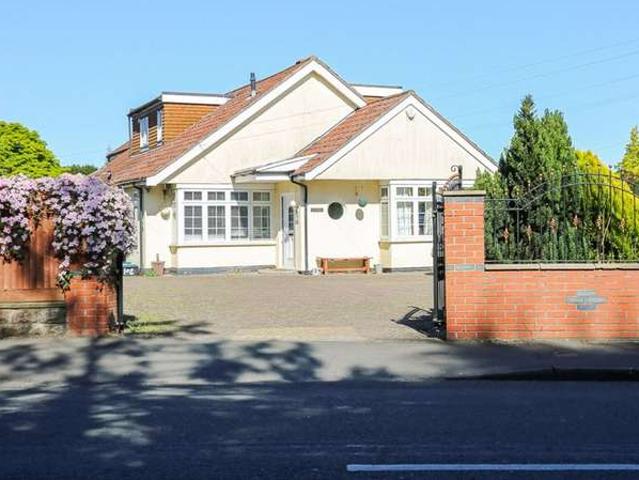5 Bedroom Property