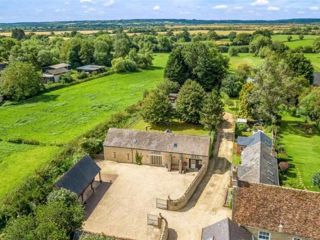5 Bedroom Property