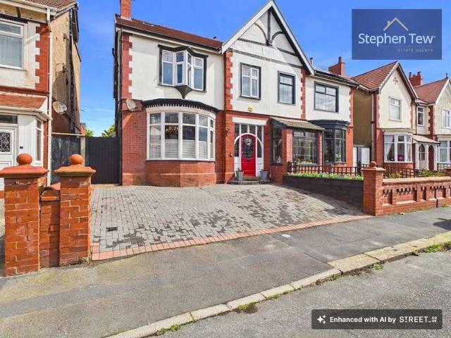 5 Bedroom Property