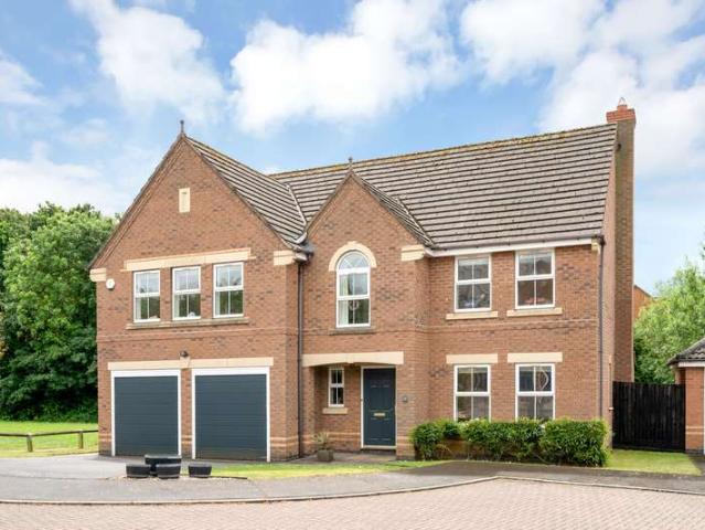 5 Bedroom Property
