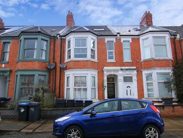 5 Bedroom Property