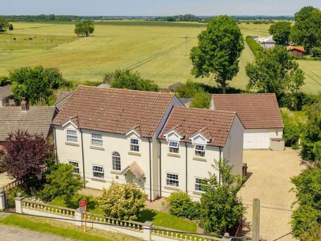 5 Bedroom Property